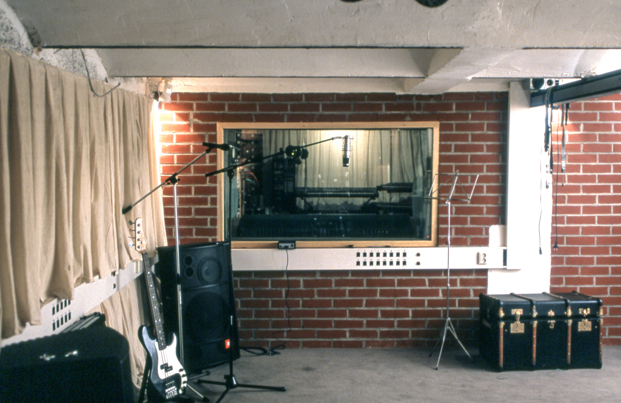 Julian Nocke • Aufbau eines Tonstudios